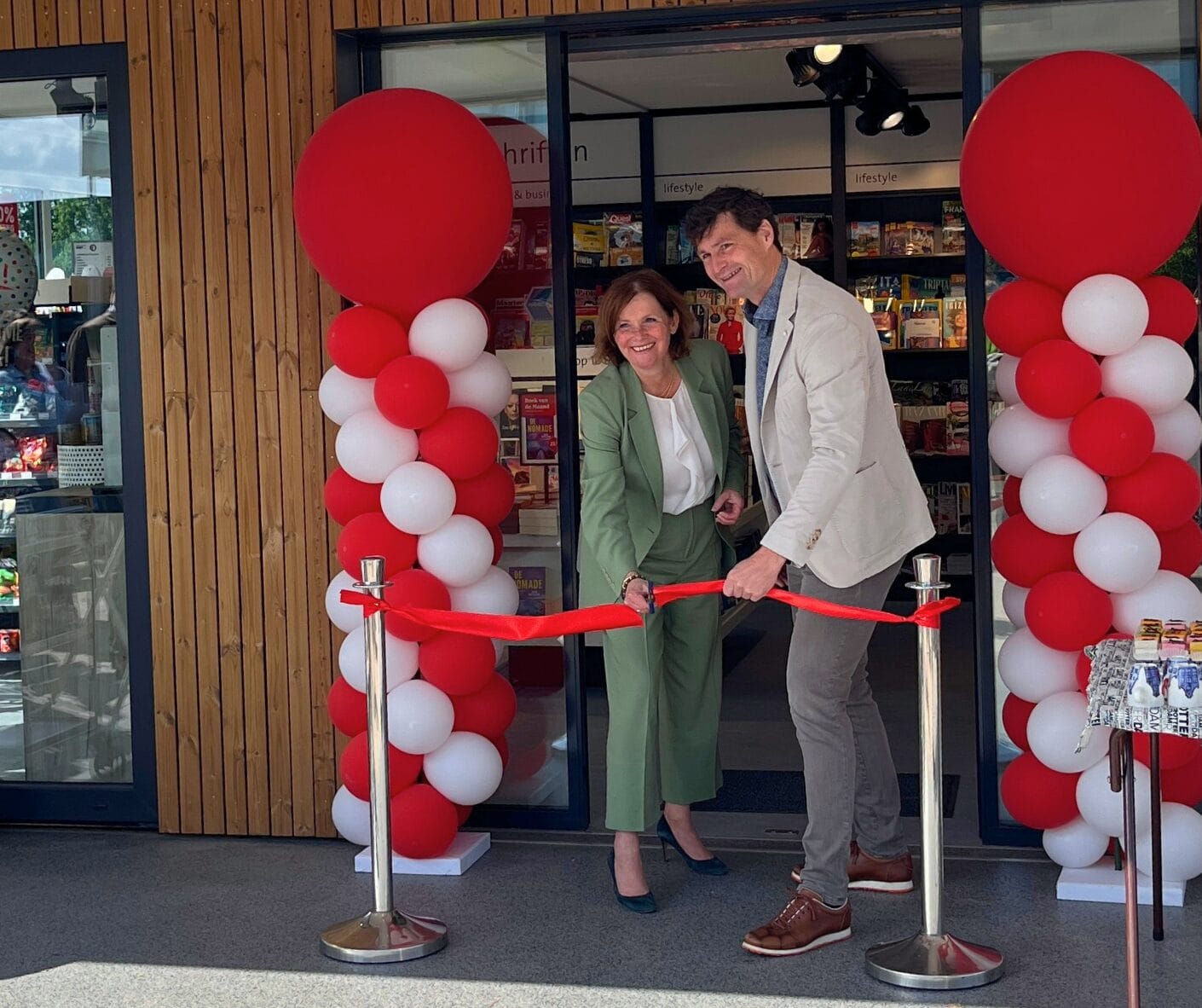 Nieuwe Bruna-winkel op Rotterdam The Hague Airport - Rotterdam The ...