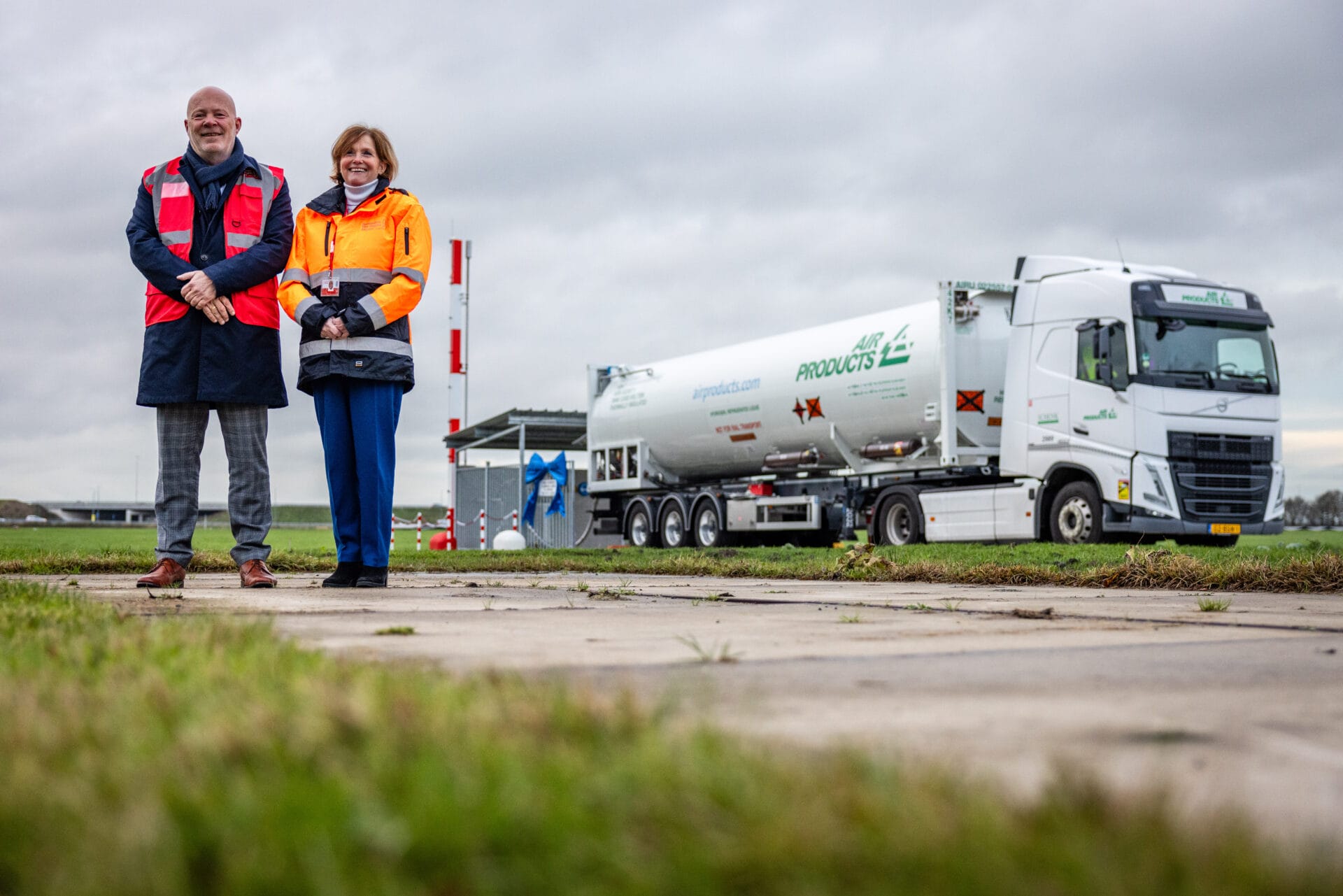 RTHA opent vloeibare waterstofopslag voor onderzoeksdoeleinden ...