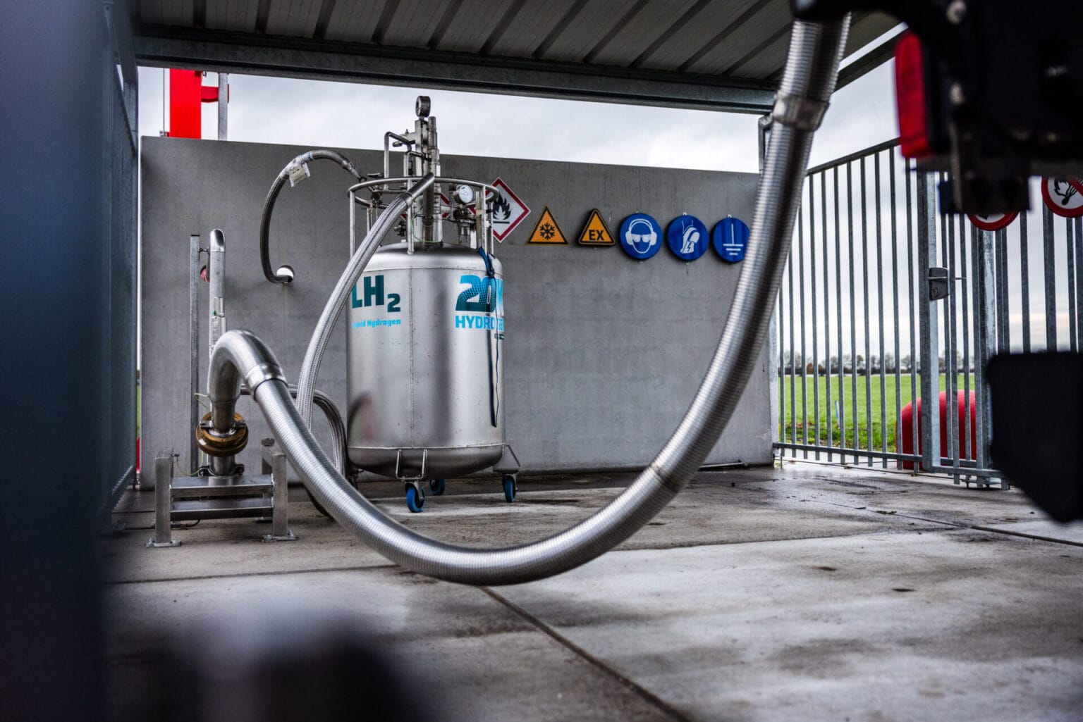 RTHA opent vloeibare waterstofopslag voor onderzoeksdoeleinden ...